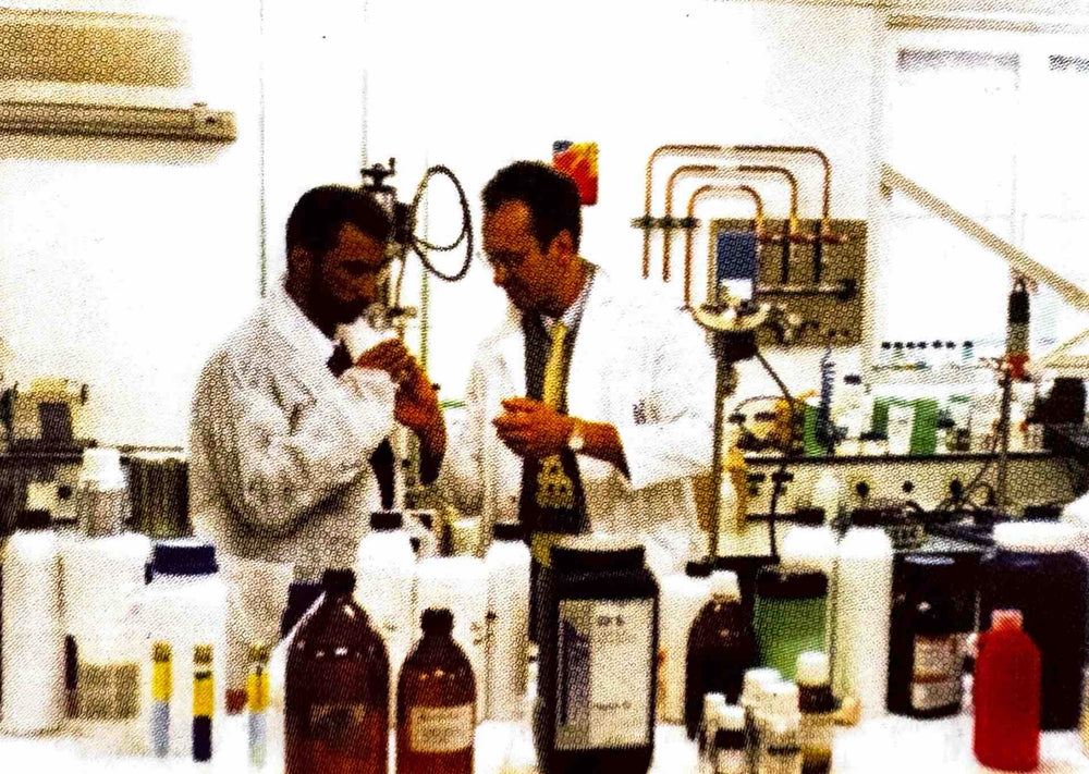 شركة أمل الكويت للعطور و البخور